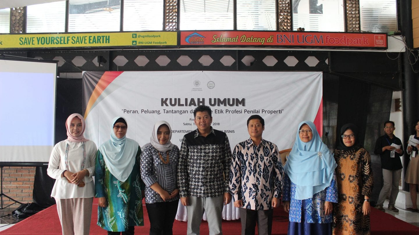 Program Studi Ekonomika Terapan DEB SV UGM Selenggarakan Kuliah Umum ...