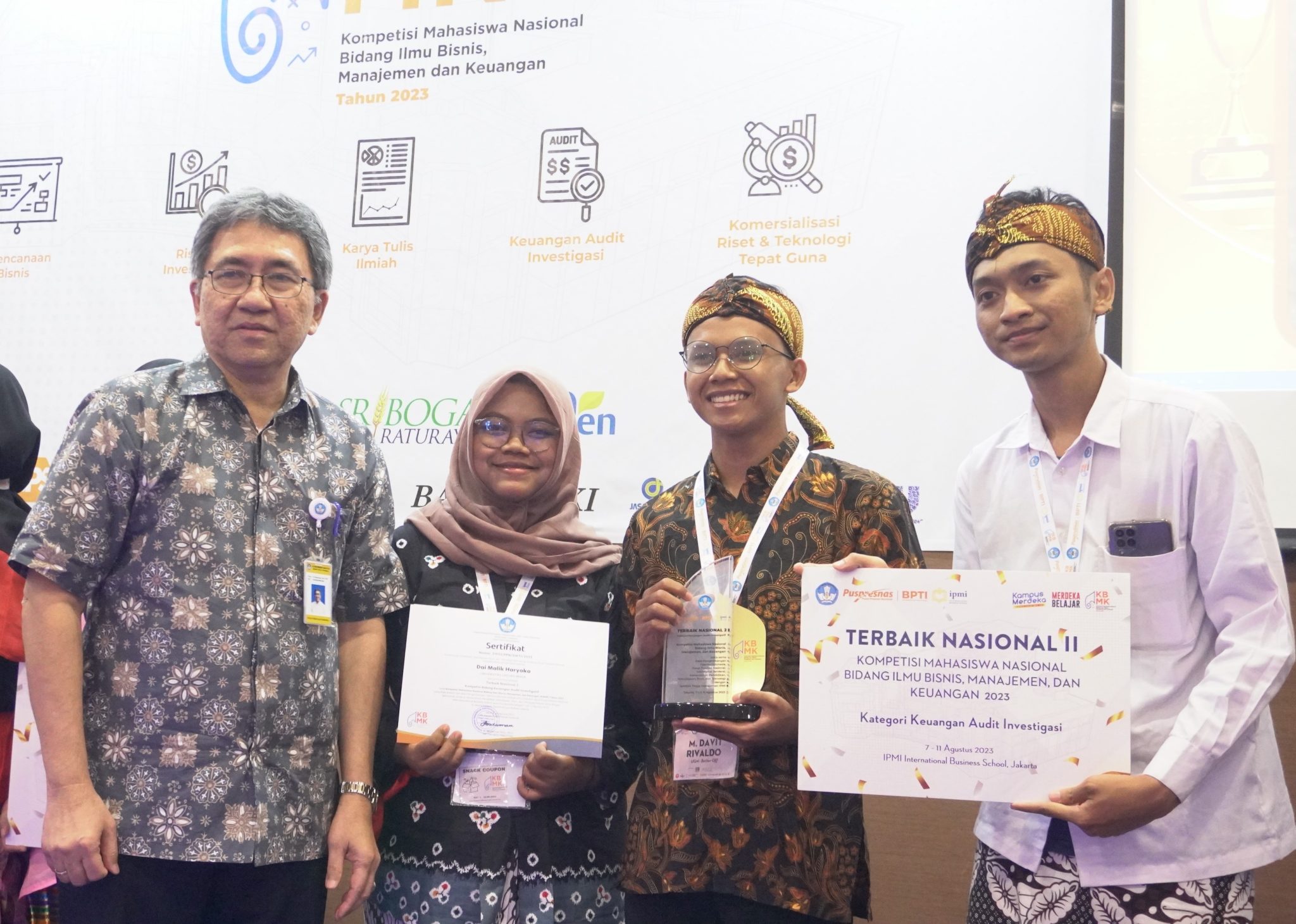 2 Mahasiswa Sekolah Vokasi UGM Berhasil Meraih Juara Terbaik Nasional 2 dalam Kompetisi ...