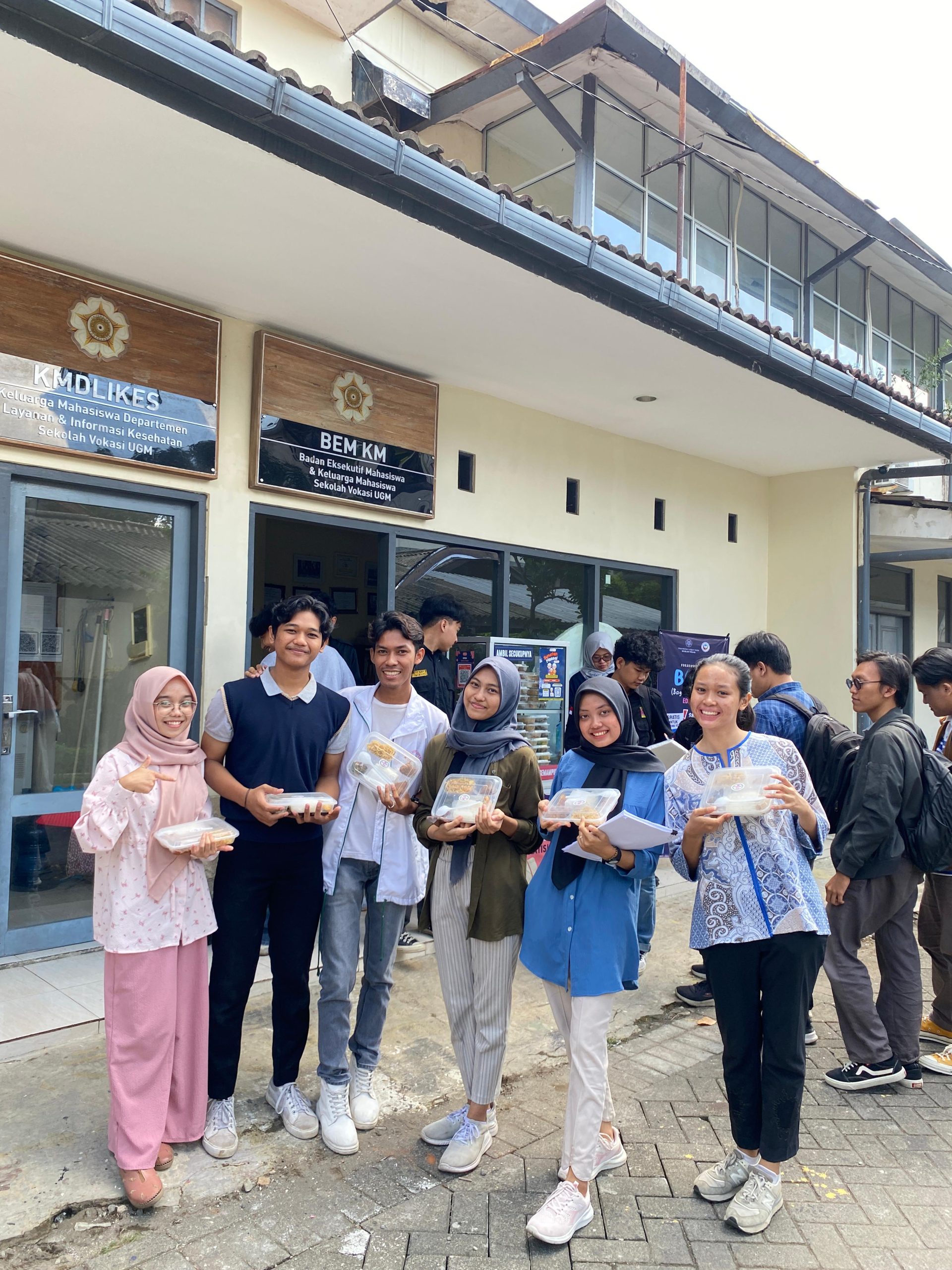 To Support Student Concentration During Final Exam, SV UGM Distributes ...