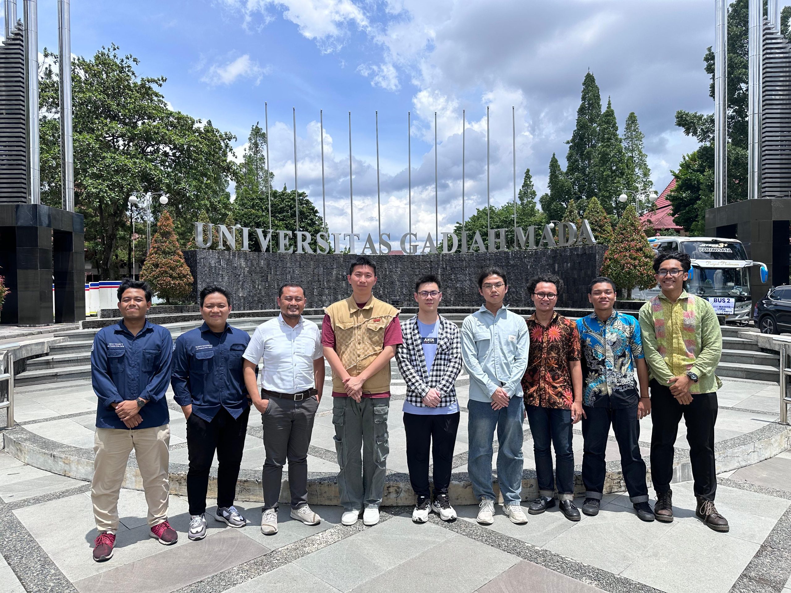 Vocational College UGM Welcomes Three Students of NUAA China - Sekolah ...